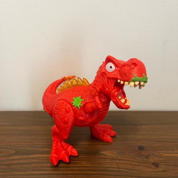 Toys | Zuru Smashers Lightup Roaring Dinosaur Works Series 4 Red Mega ...
